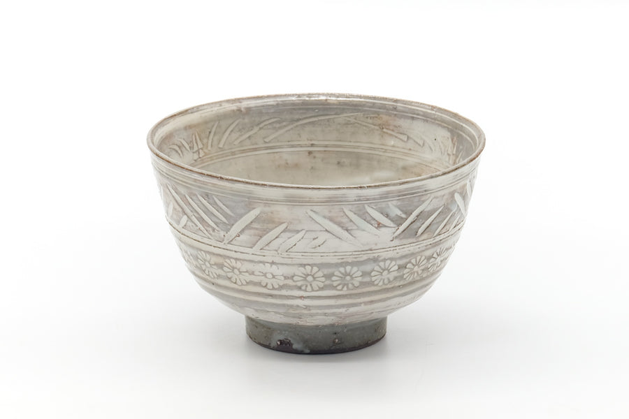 Japanese Matcha Bowl - Chrysanthemum Mishima White Slip Inlay Chawan ...